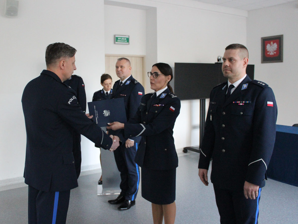 Zmiany kadrowe w Komendzie Miejskiej Policji w Toruniu - Wiadomości - KMP w Toruniu